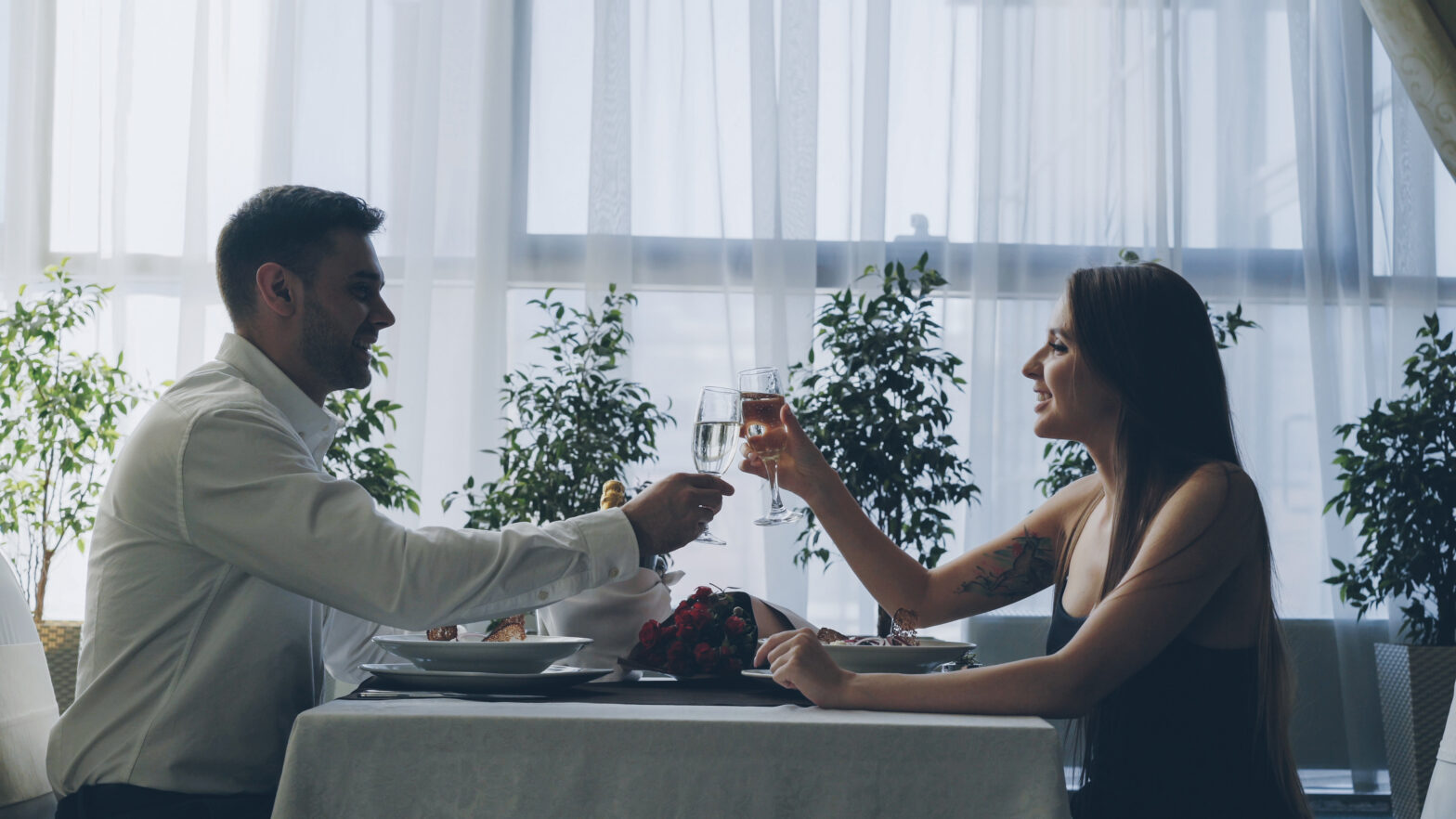 She Went On A Date With A Guy Who Confessed To Having An Inappropriate ...
