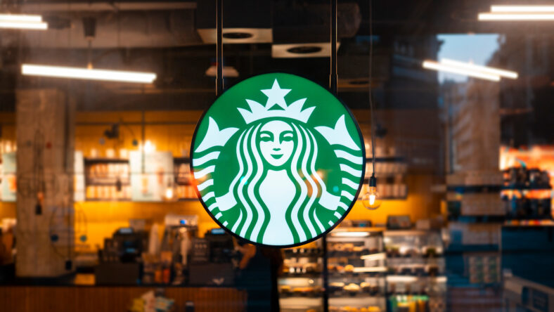 She Got Screamed At By A Man In The Drive-Thru Line At Starbucks After ...