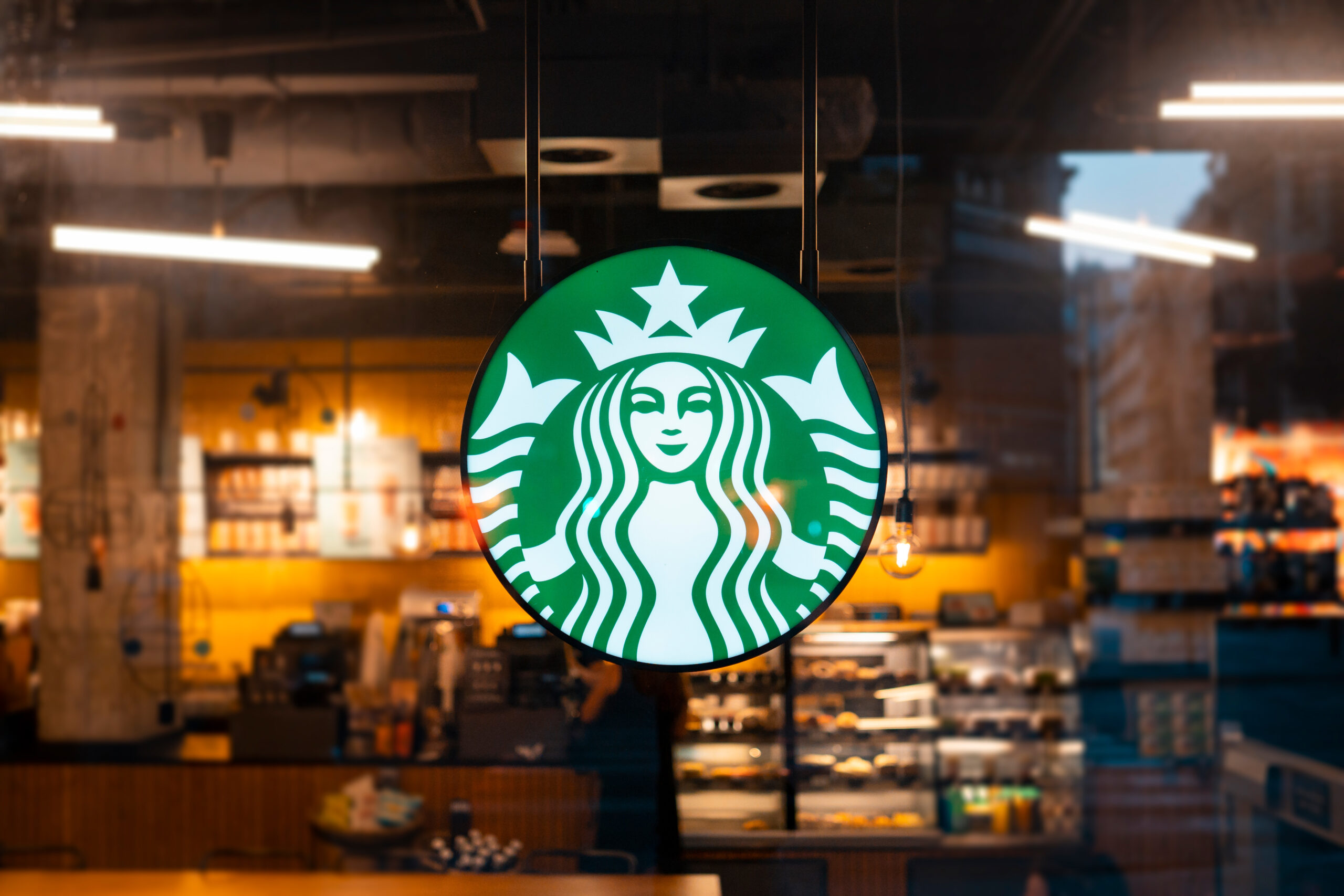 She Got Screamed At By A Man In The Drive-Thru Line At Starbucks After ...