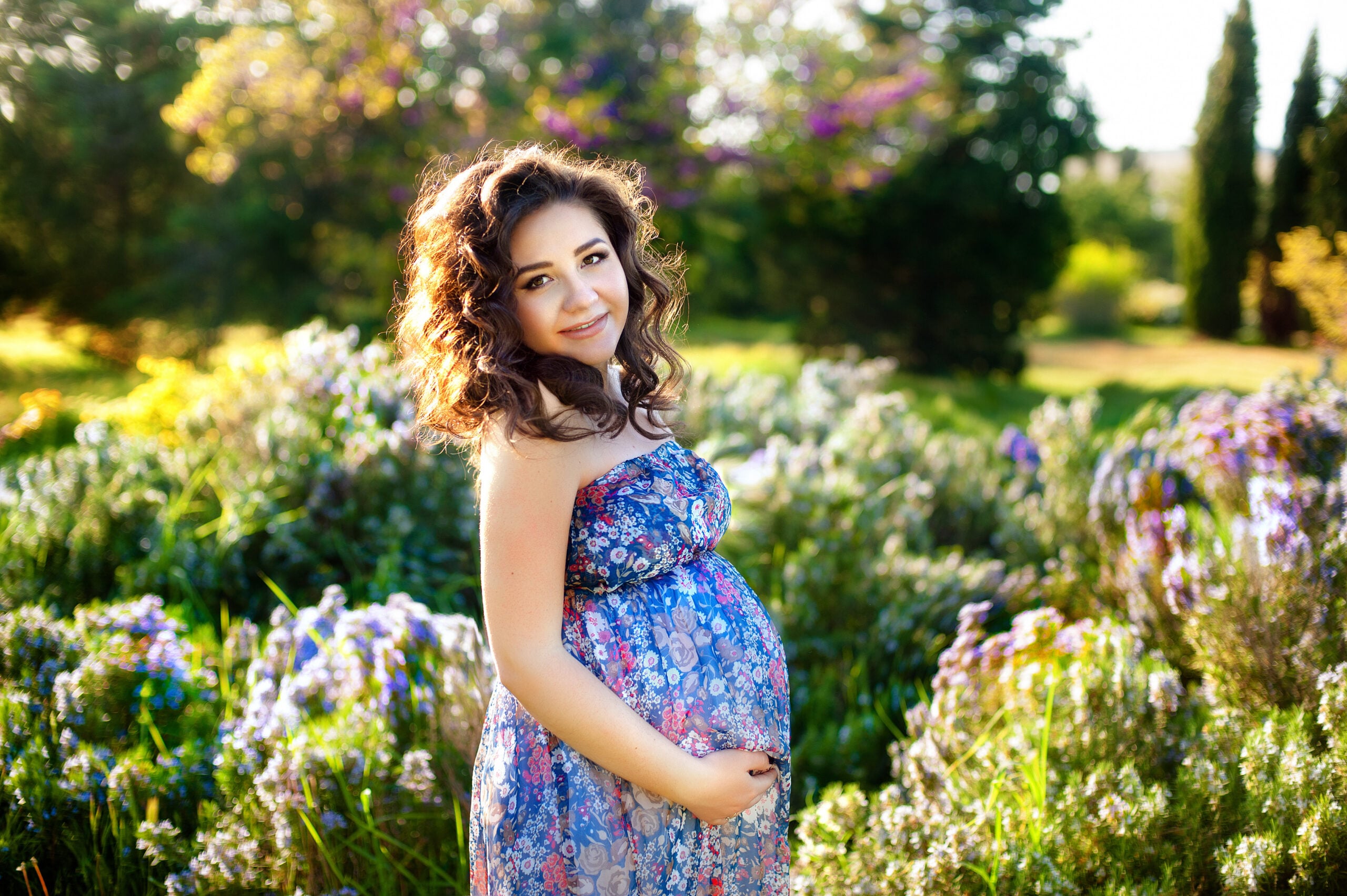 Her Mom Got Pregnant From A One-Night Stand With The Neighbor And Is ...
