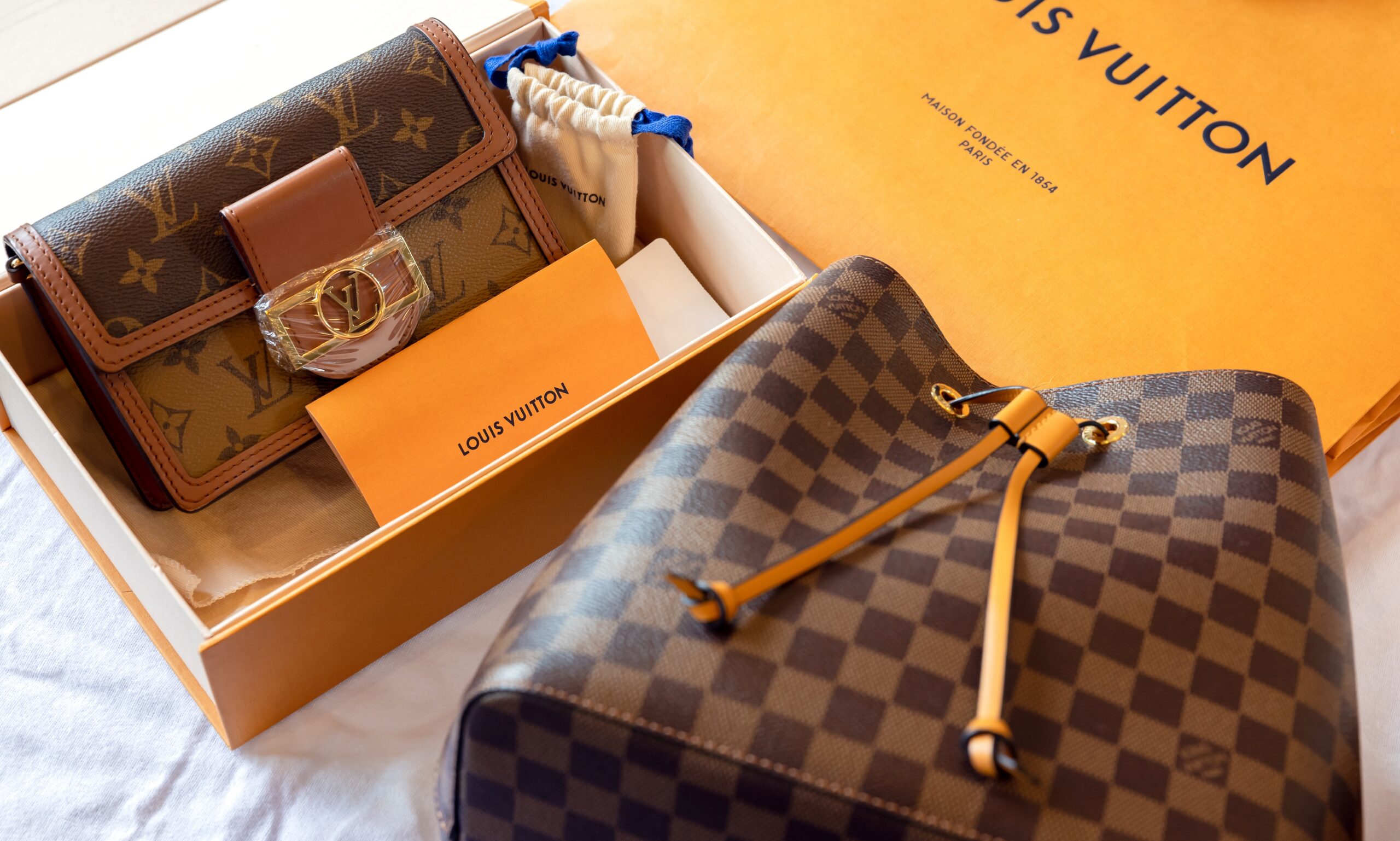 He Bought Unclaimed Luggage And Ended Up Unboxing A Collection Of ...